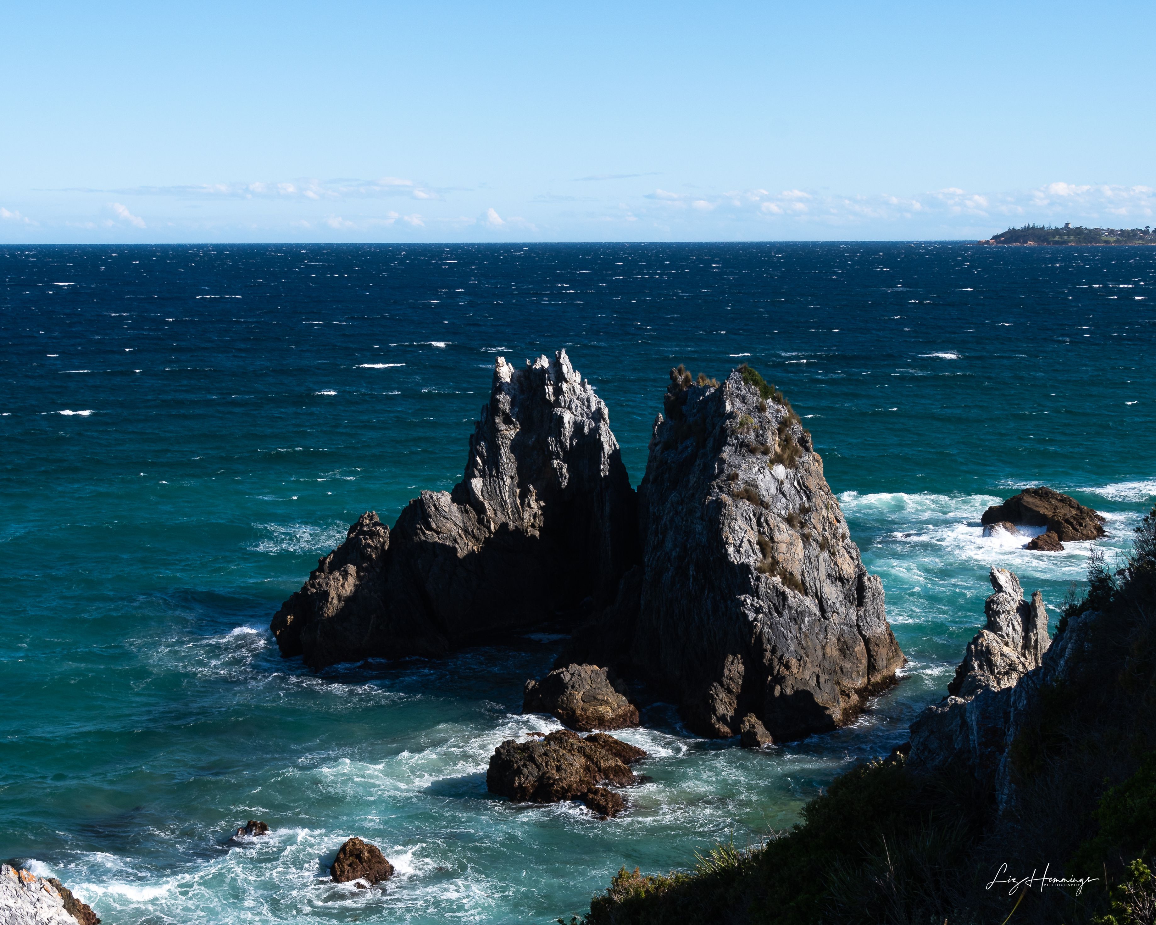 Muranna – Camel Rock Beach in Yuin Country – Liz Hemmings Photography